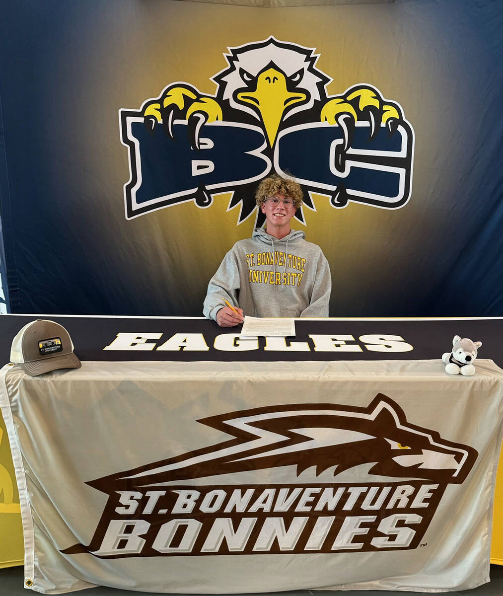 Trio of Eagles sign letters of intent | Boulder City Review